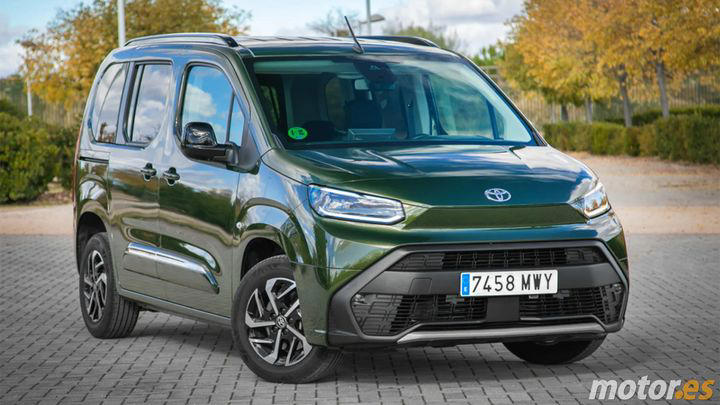 El Citroën Berlingo de Toyota baja 7.600 € y, con 597 litros de ...