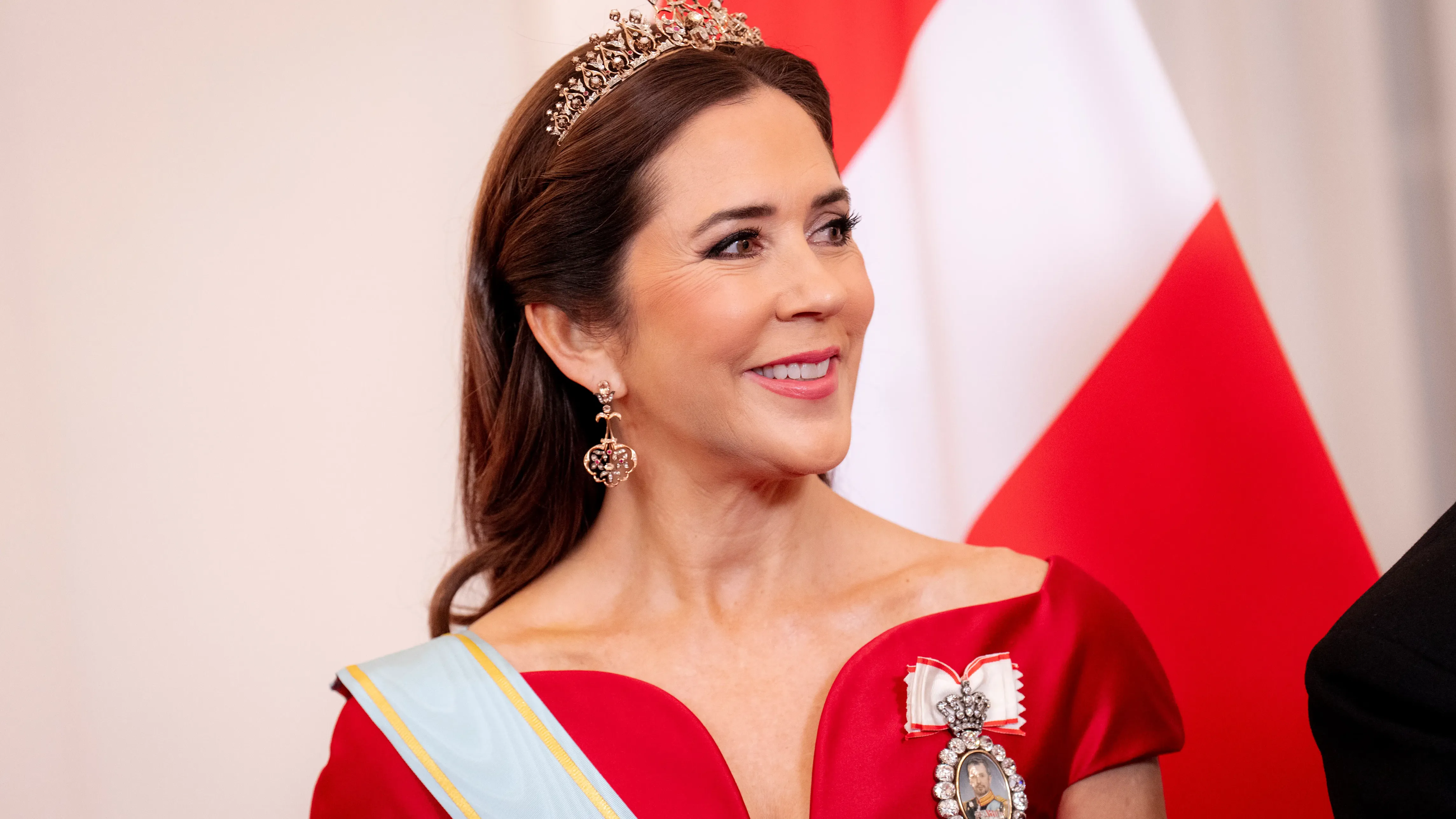 Flere undrer sig over dronning Marys billede: Hvad er det i baggrunden?