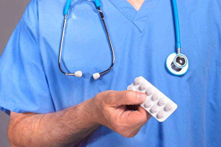 Omeprazole and lansoprazole NHS 'eight weeks' alert for indigestion ...