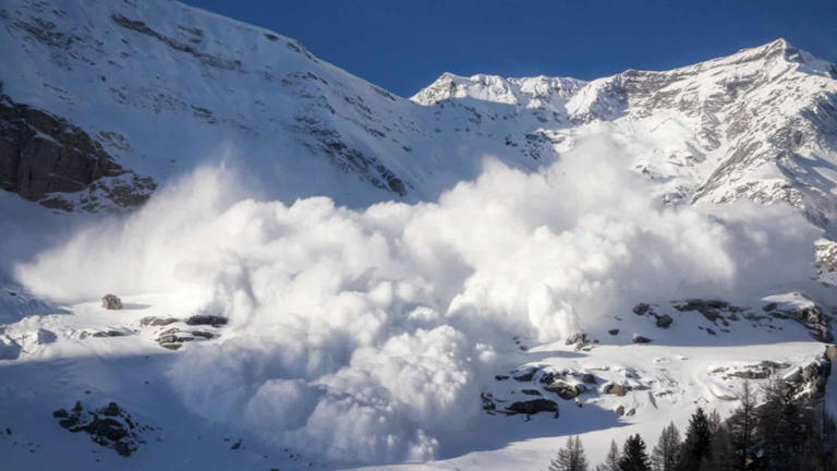 Météo : alertes pour vents violents, crues et risques d’avalanches ce ...