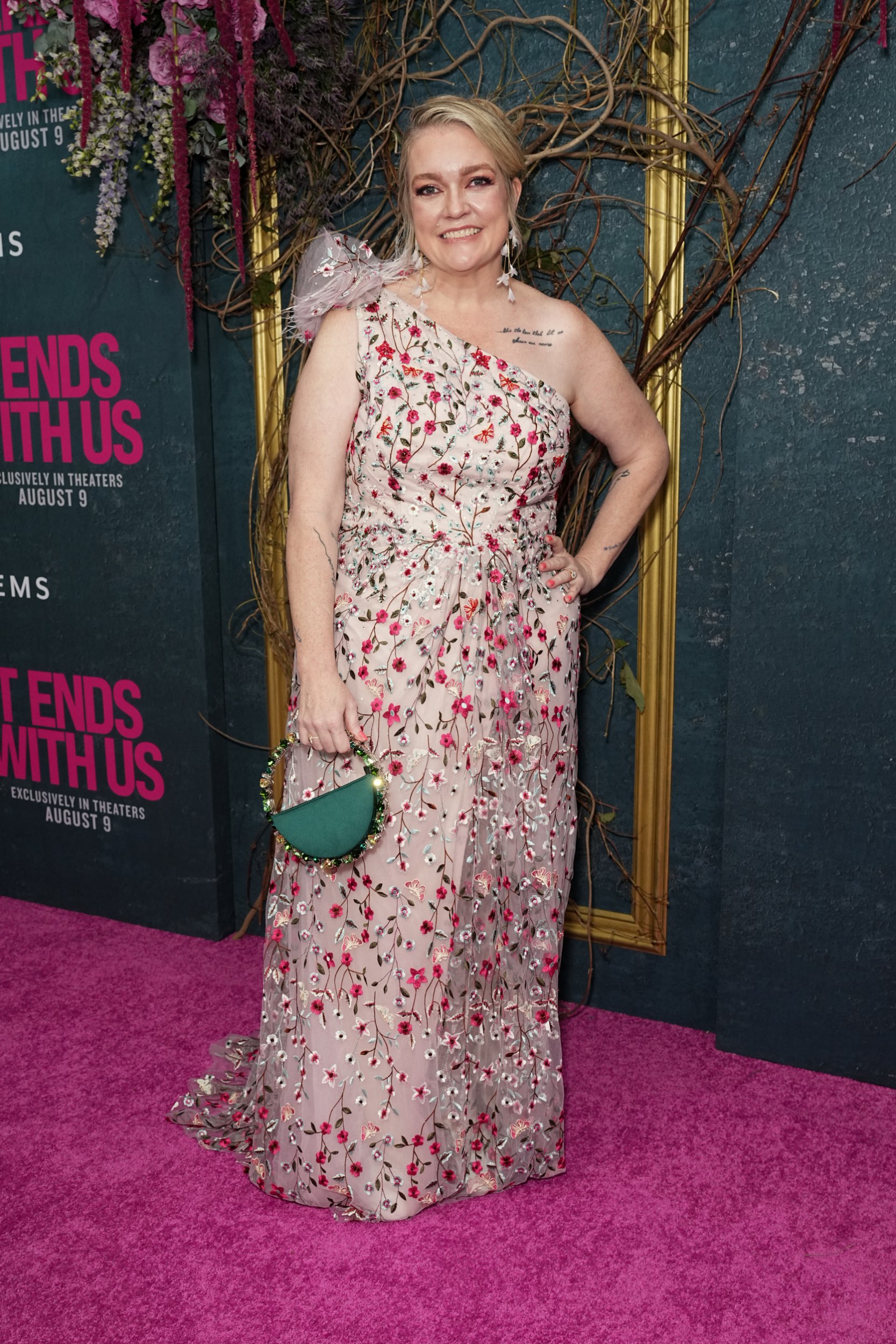 Colleen Hoover shares cancer diagnosis on social media