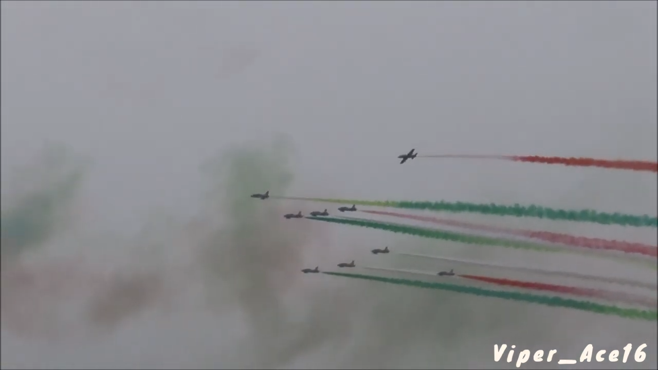 How these jets flew this close in heavy fog