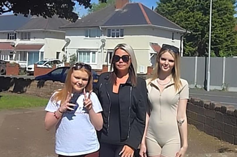 Mum-of-two who forked out £420 a week on takeaways sheds 13 stone