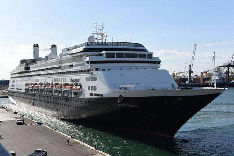 Florida cruise ship chaos as 89 people sick following major virus outbreak