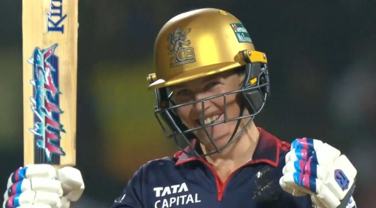 Twenty-four hours after Devine blitz, Australia power-hitter smashes ...