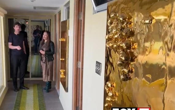 Las Vegas art gallery debuts in ‘time capsule’ in historic home and ...