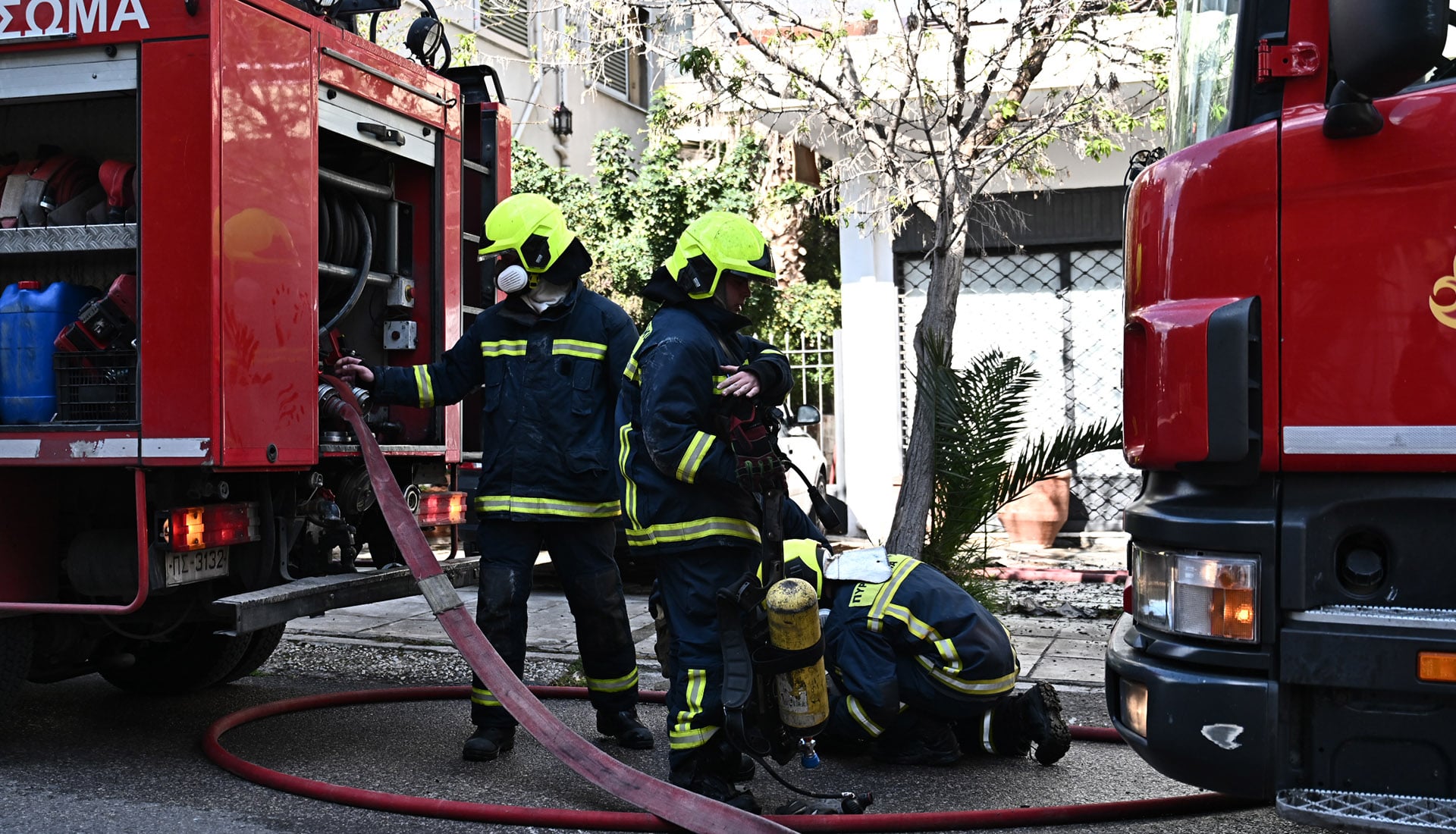 Φωτιά τα ξημερώματα στη Θεσσαλονίκη: Αποθήκη κάηκε ολοσχερώς