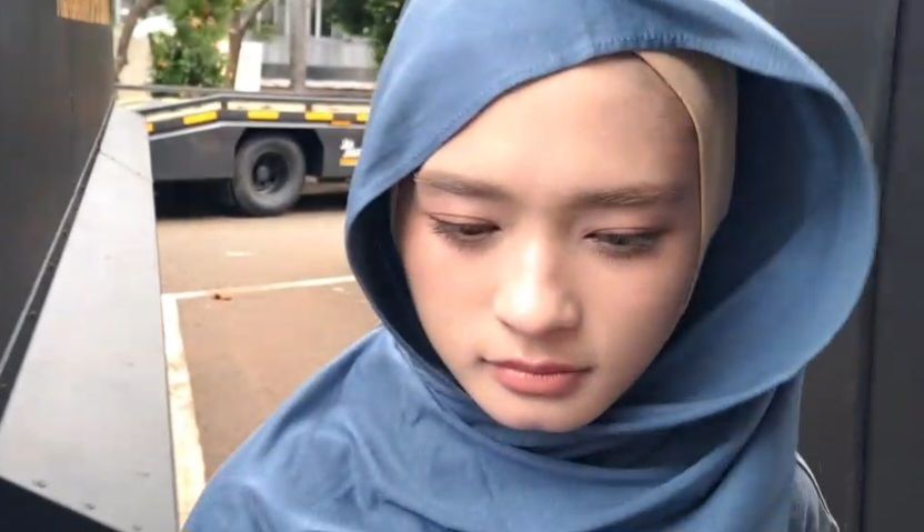 Kuasa hukum klarifikasi soal wali nikah, Inara Rusli harus nikah ulang ...