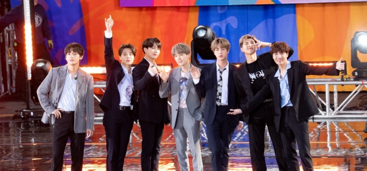 Army applaud One Direction's Louis Tomlinson for acknowledging BTS ...