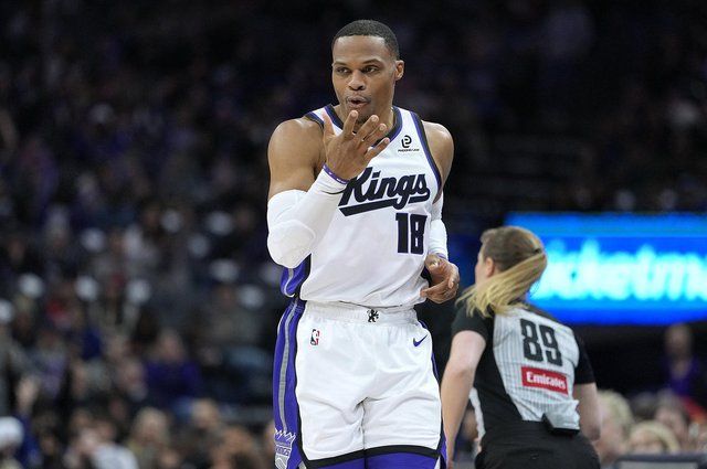 NBA: Doncic scores 42 points but Lakers humbled by Kings