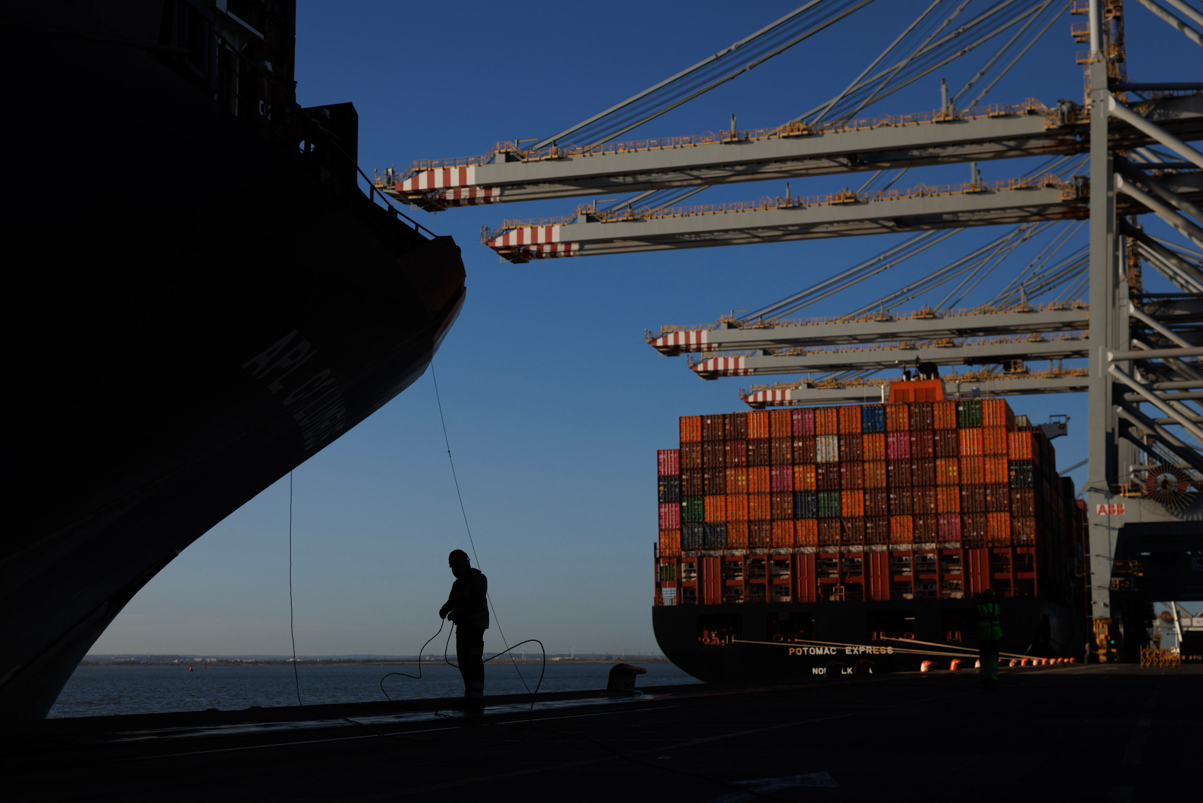 'We can start within 24 hours': DP World watching Venezuela for ...