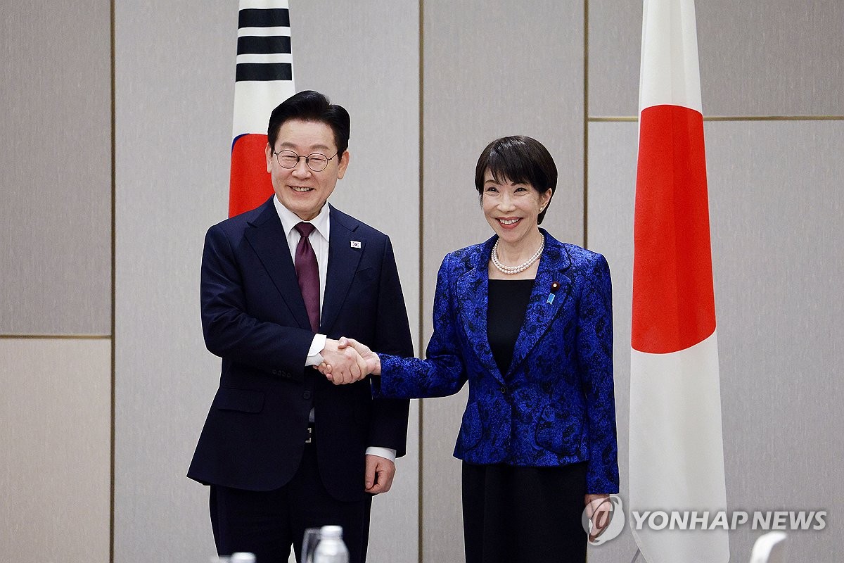 (3rd LD) Lee emphasizes need for 3-way cooperation with Tokyo, Beijing ...