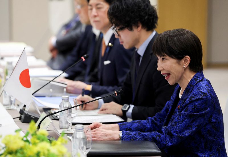 Japan's Takaichi, South Korea's Lee meet to discuss security, economic ties