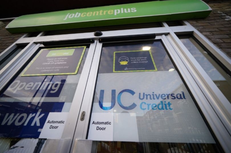 People on one Universal Credit rate to see DWP payments 'significantly ...