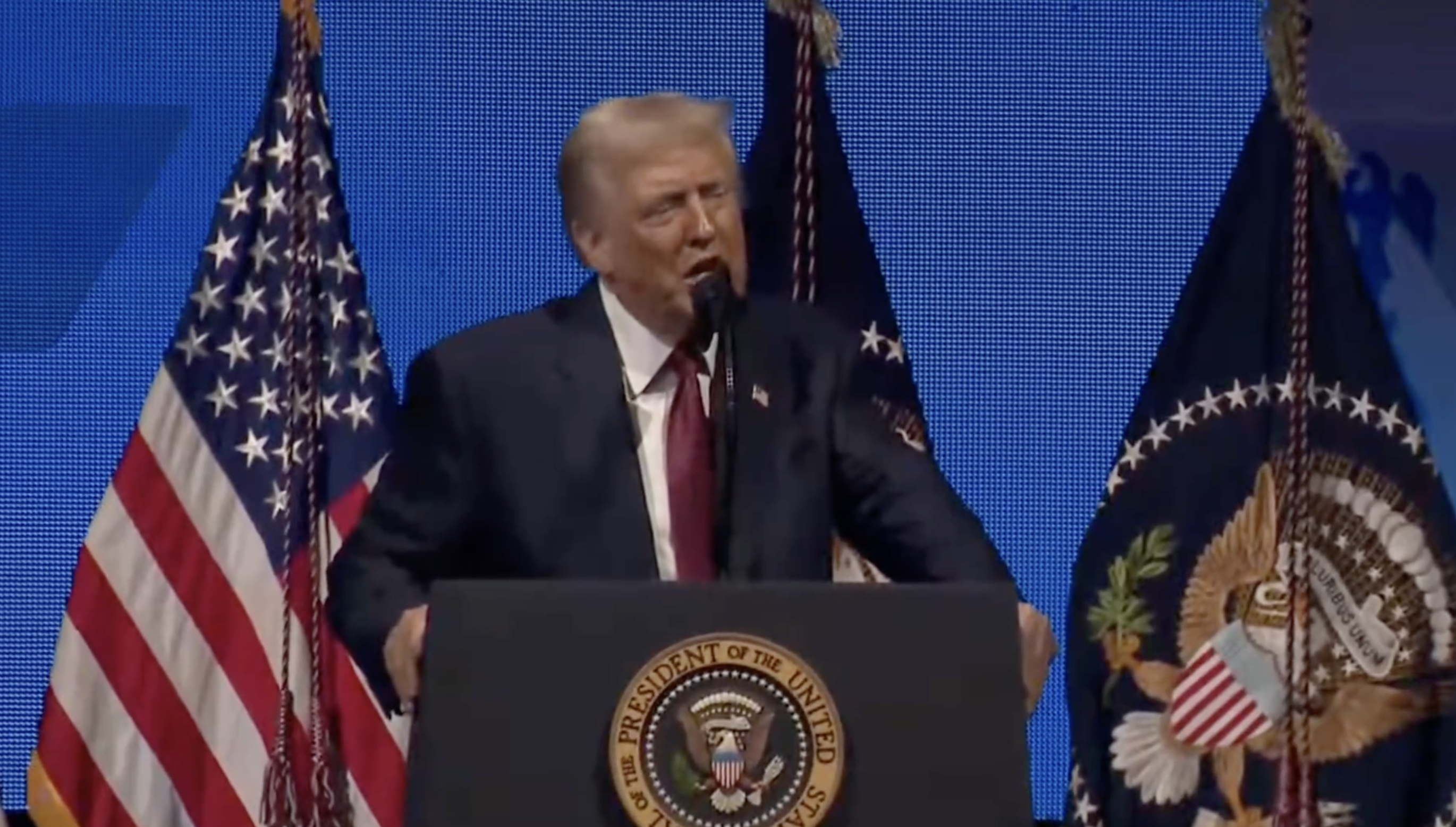 'The fake news is not going to talk about it': Trump complains that the ...