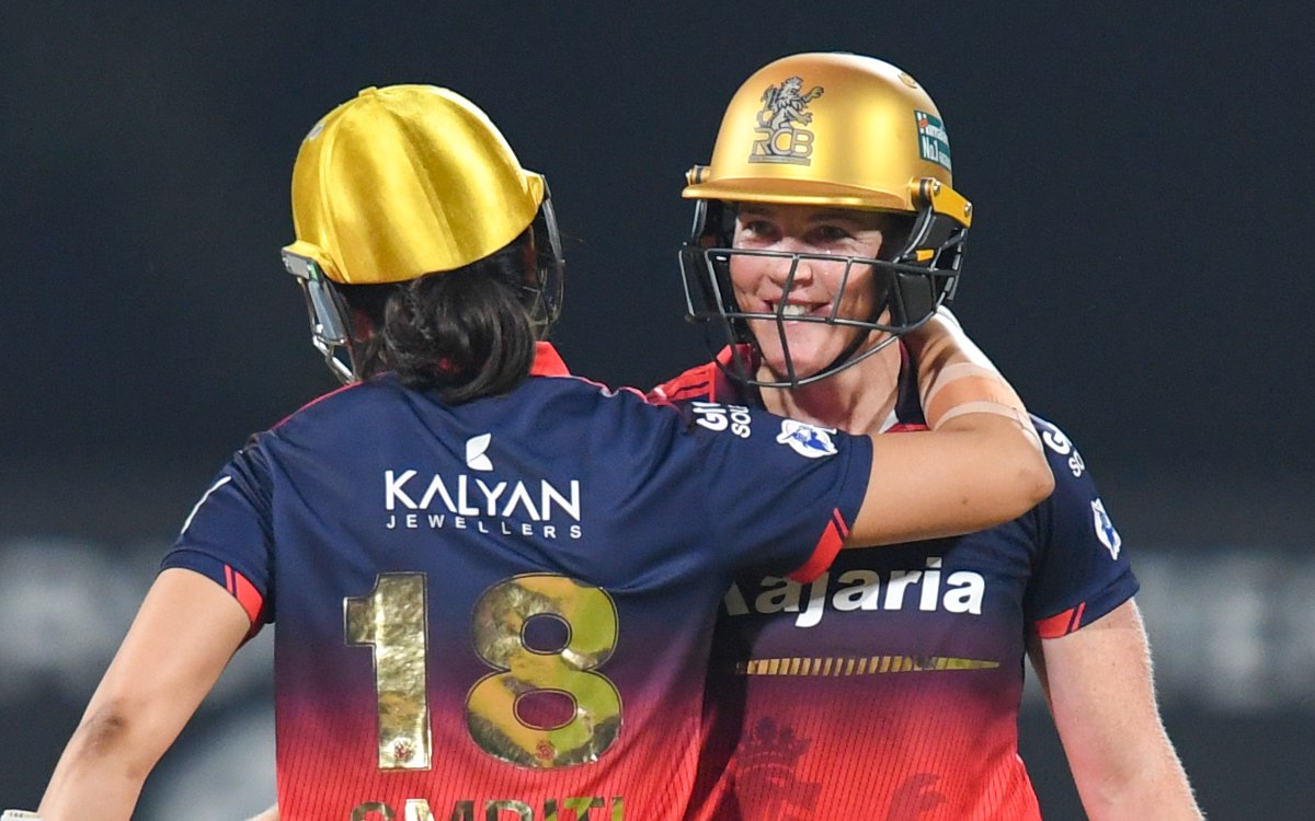 'With those muscles, you just have to go for it': Smriti hails Grace ...
