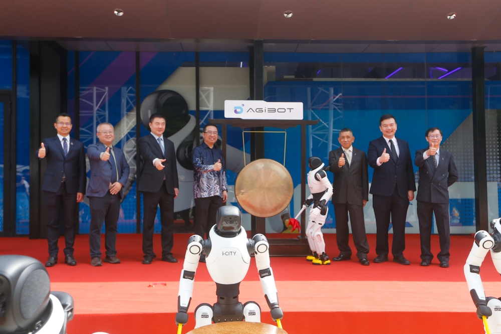 From robot games to future homes: Malaysia’s AI experience centre opens ...