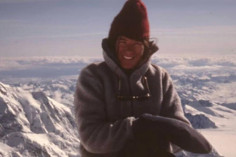 Climber fell to death on Everest trying to become first US woman to ...