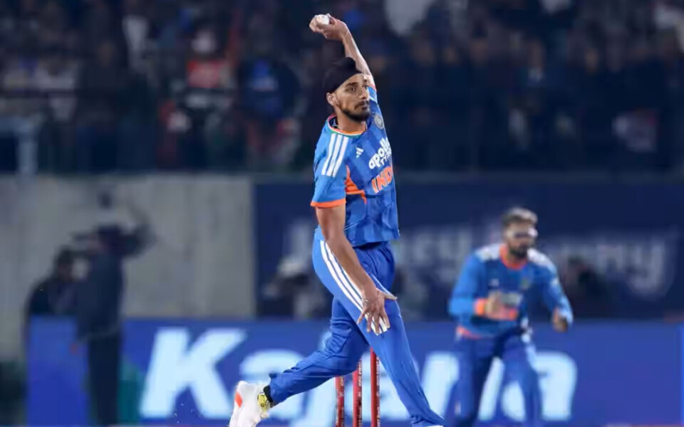 [WATCH] IND vs NZ 2026: Arshdeep Singh vibes to dhol beats as Team ...