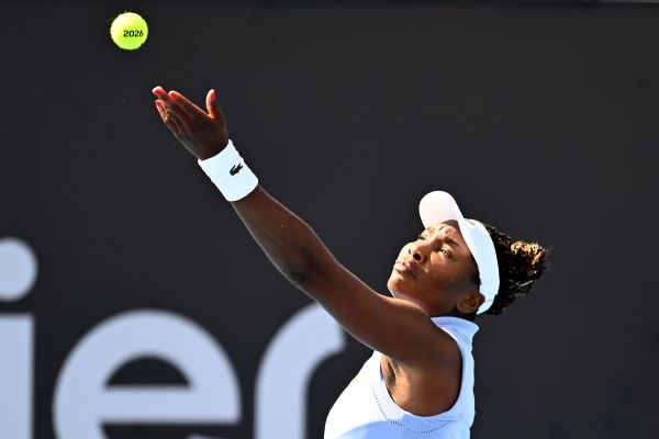 Venus Williams loses in first round of Hobart International