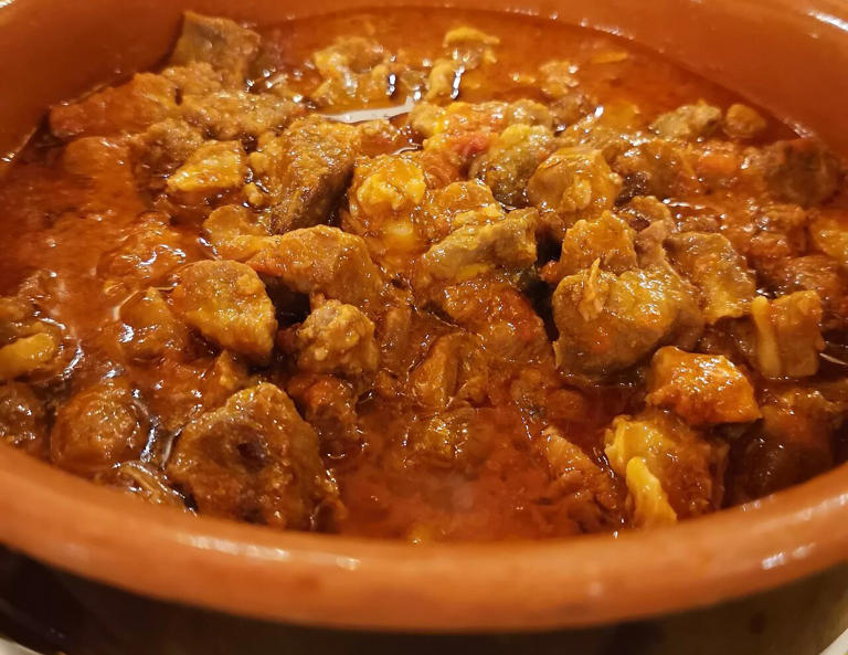 Da scarto a tesoro. Che cos’è la pecora alla cottora, il piatto dei ...