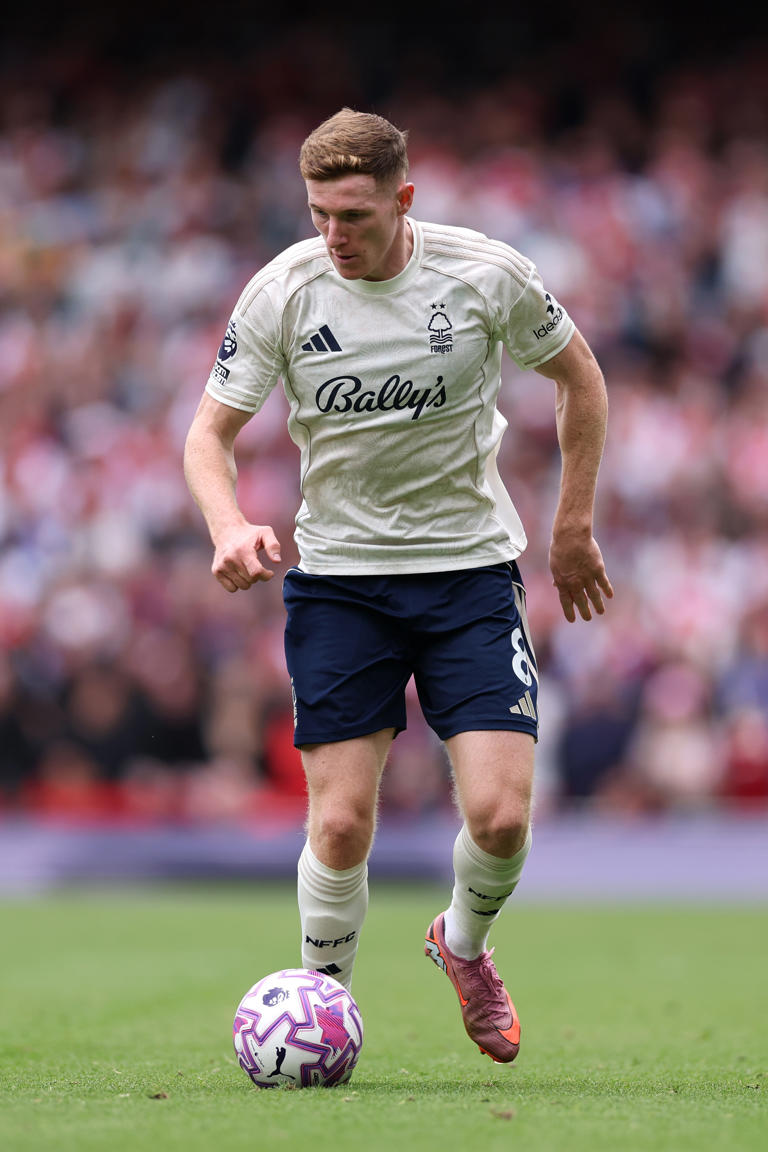 Transfer news live: Alvarez to Arsenal twist; Man Utd deal agreed