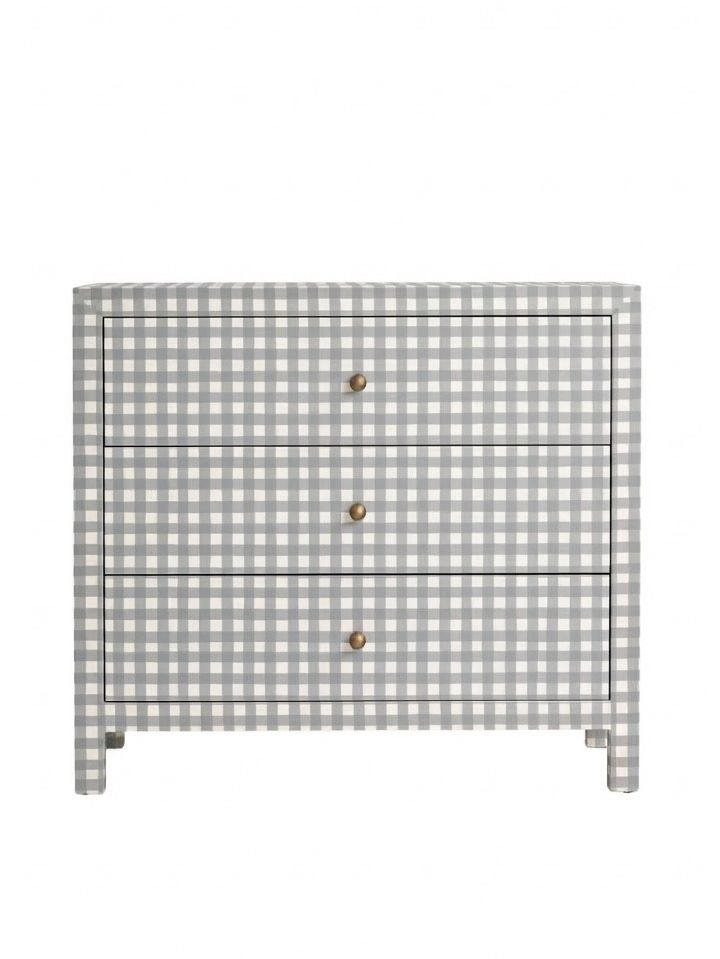 How to style a modern farmhouse bedroom — 24 pieces a stylist suggests