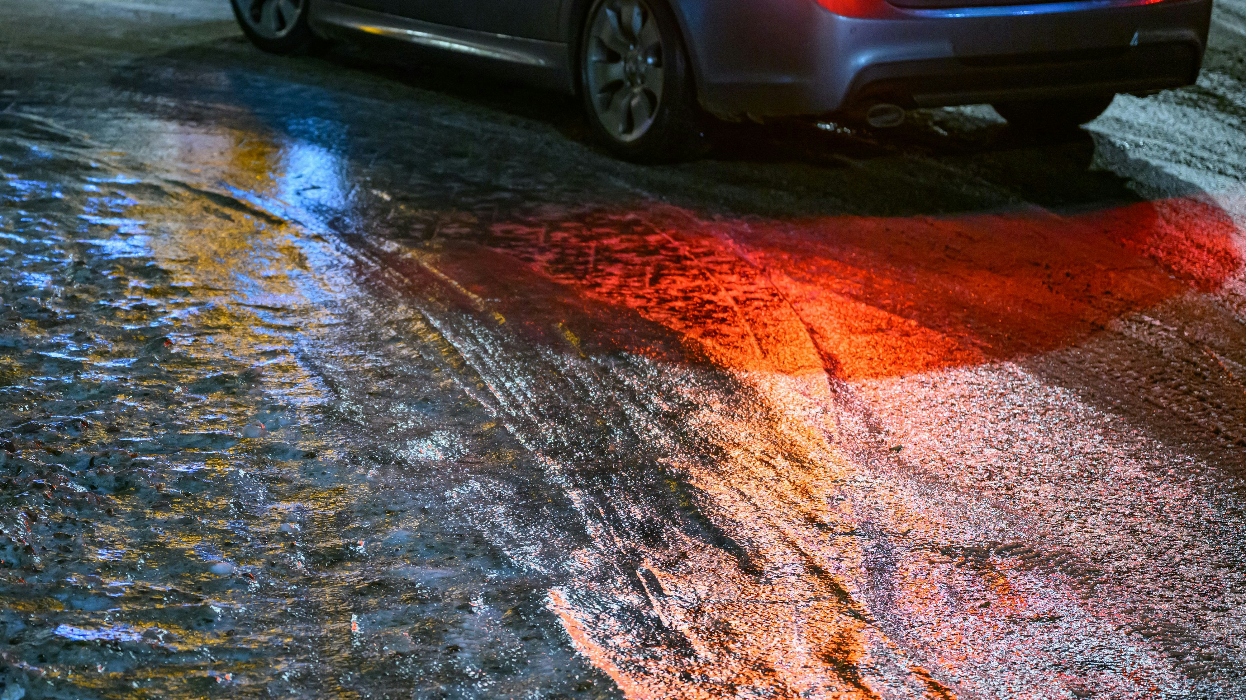 Zu spät in der Arbeit? AK sagt, was dein Chef tun darf