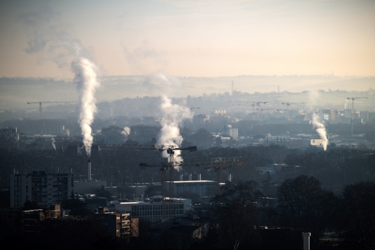 France climate goals off track as emissions cuts slow again