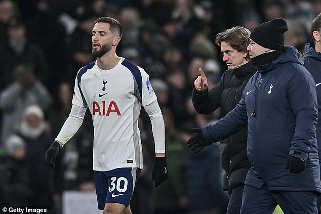 Conor Gallagher set to fly to England for Tottenham medical after they ...