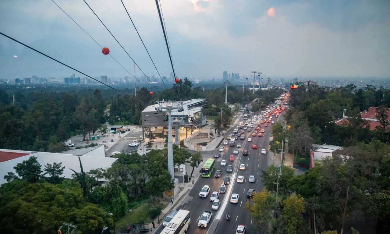 Avenida Constituyentes, trazo cívico