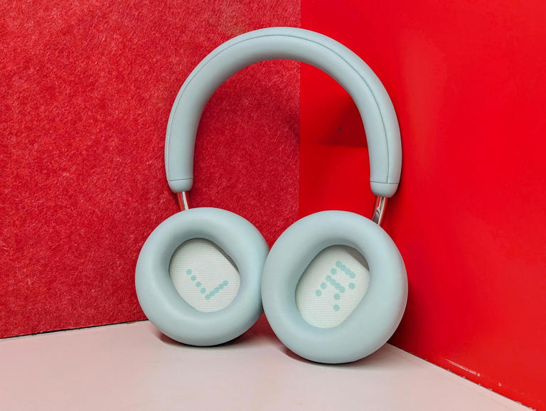 Gadgets review | CMF headphone pro: The fashionista that's too polite ...