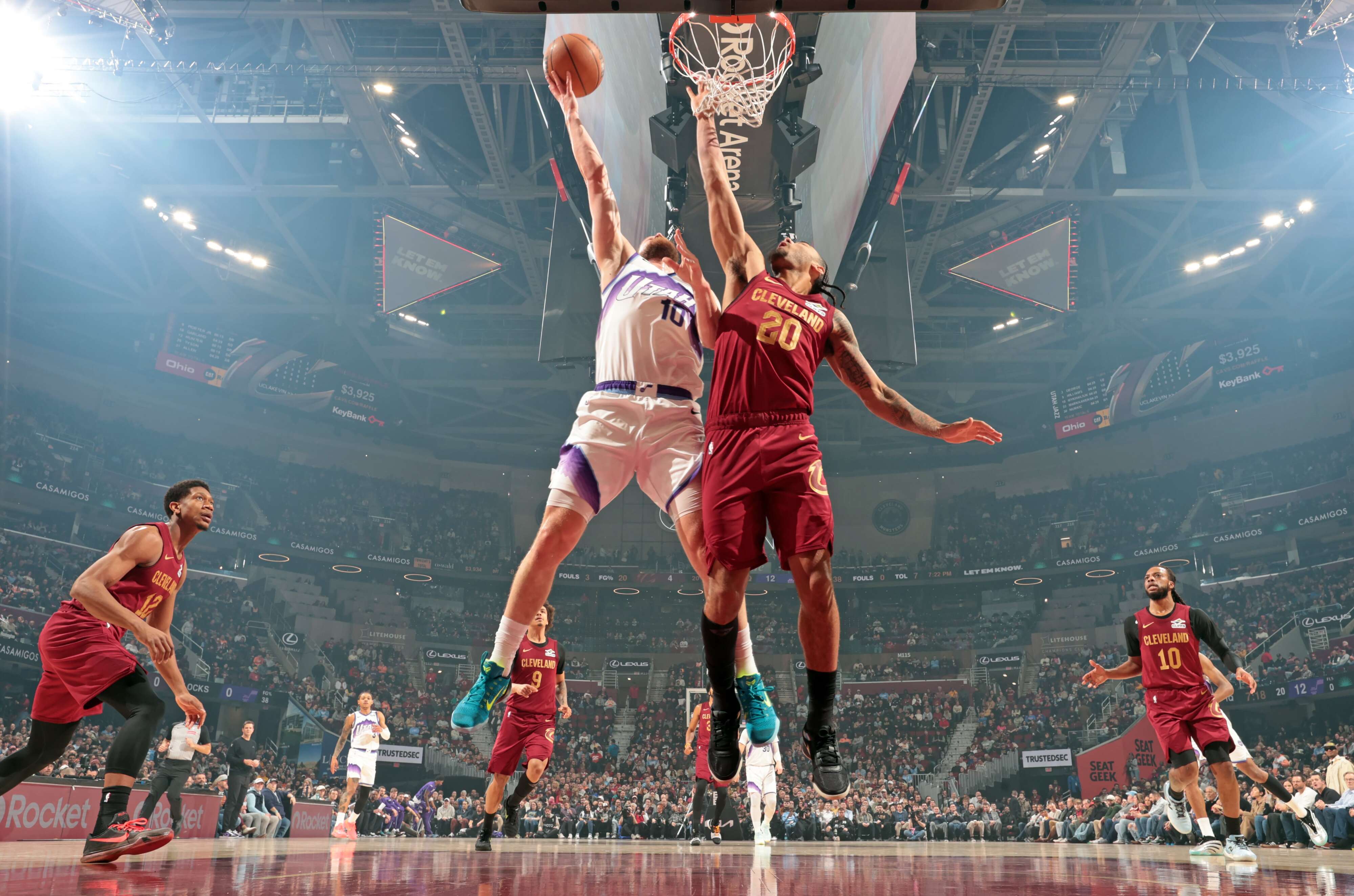 The blueprint to beat the Cavs: 3 fatal flaws opponents are exploiting