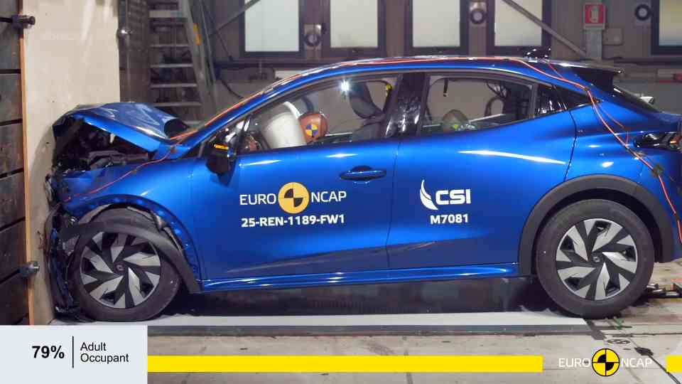 New Renault Clio crash test - it’s not perfect