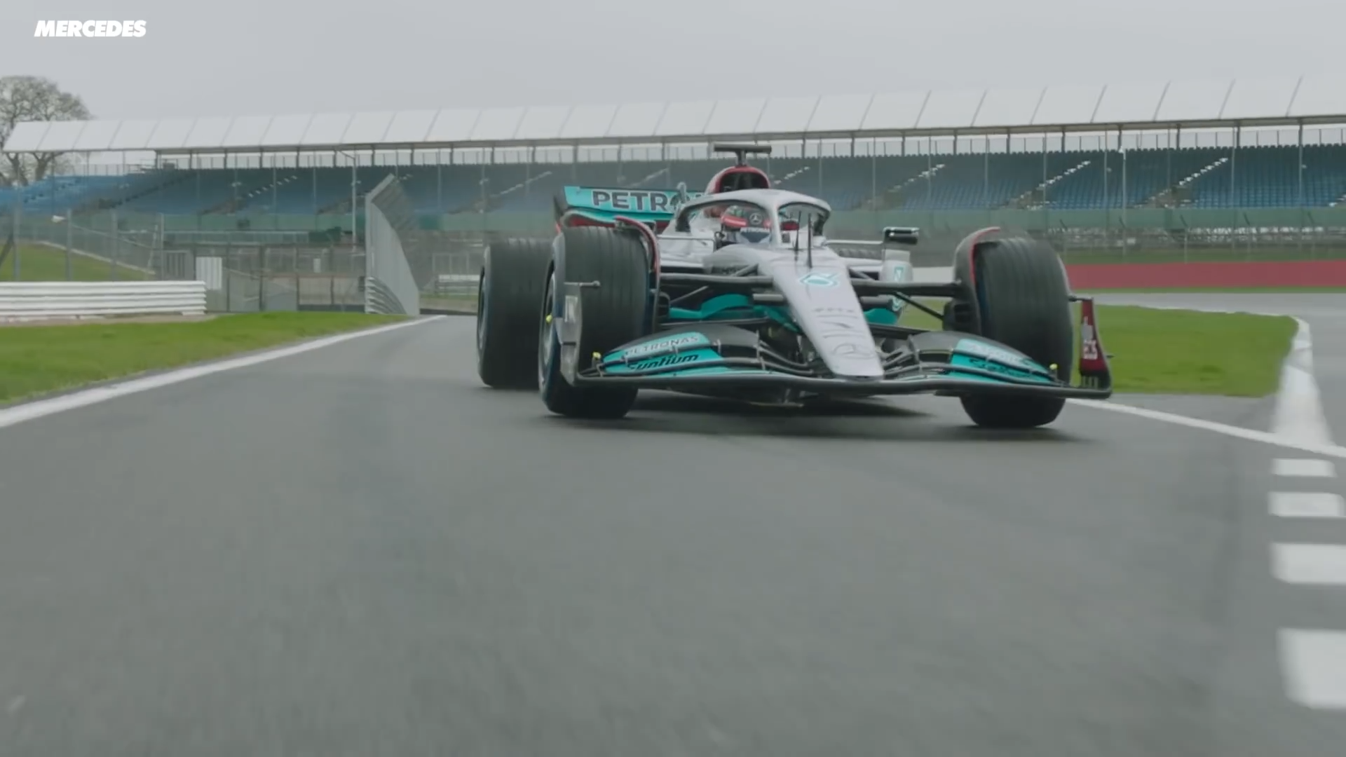 How F1 wheel covers save millions