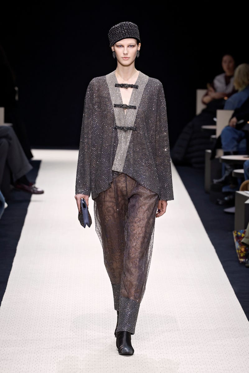 La rivincita del pillbox hat, l'accessorio preferito di Jackie Kennedy ...