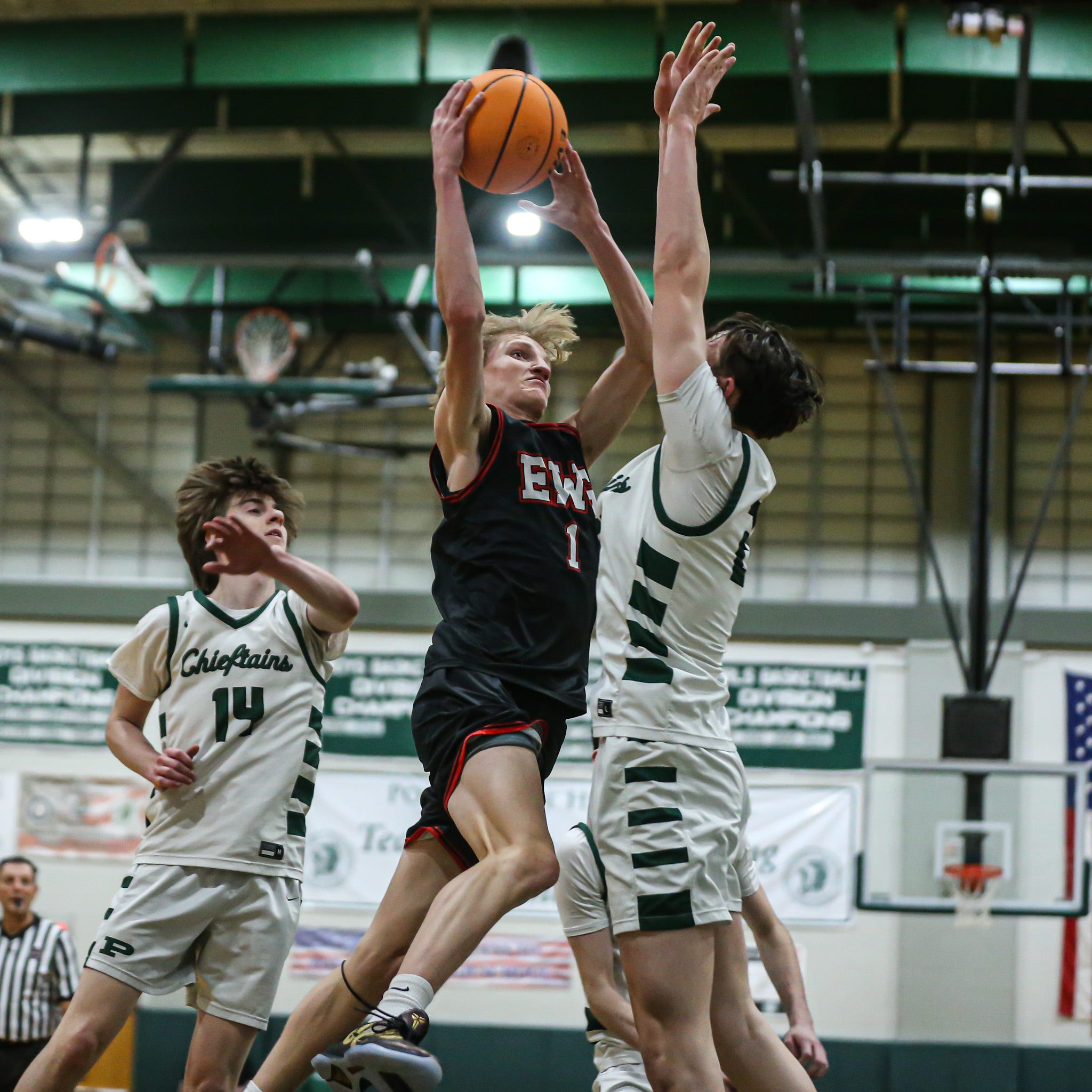 Who should be the Week 6 Longplex Athlete of the Week in boys basketball?