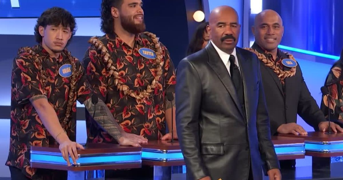 'Family Feud' host Steve Harvey roasts player for naming 'Jeopardy' in ...
