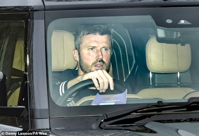 Michael Carrick arrives to start work as Man United interim boss - and ...