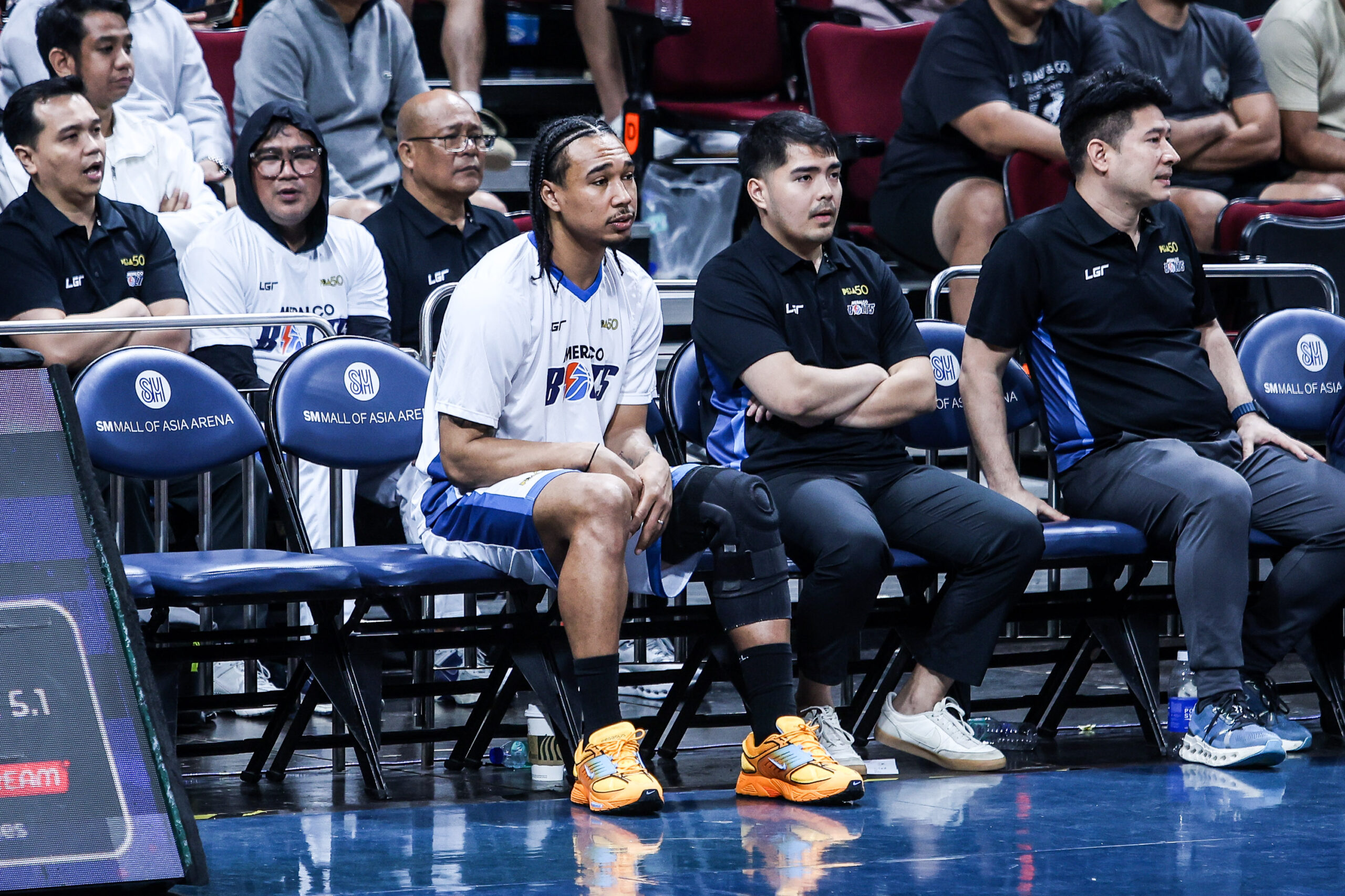 PBA: Chris Newsome remains vocal leader despite knee injury