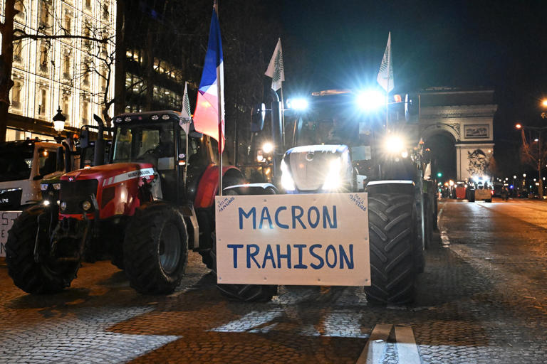 French farmers drive 350 tractors to Parliament to protest low incomes ...