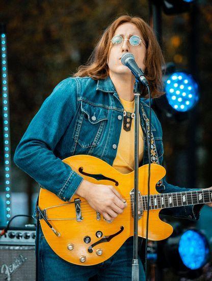 Internationally acclaimed John Lennon performer coming to Lancashire in ...