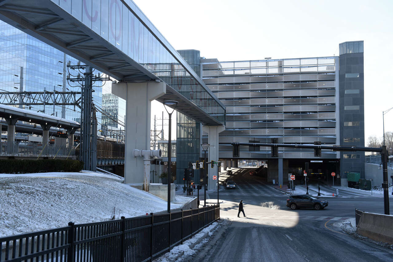 Glitchy Stamford train station garage gates frustrate commuter as CT ...