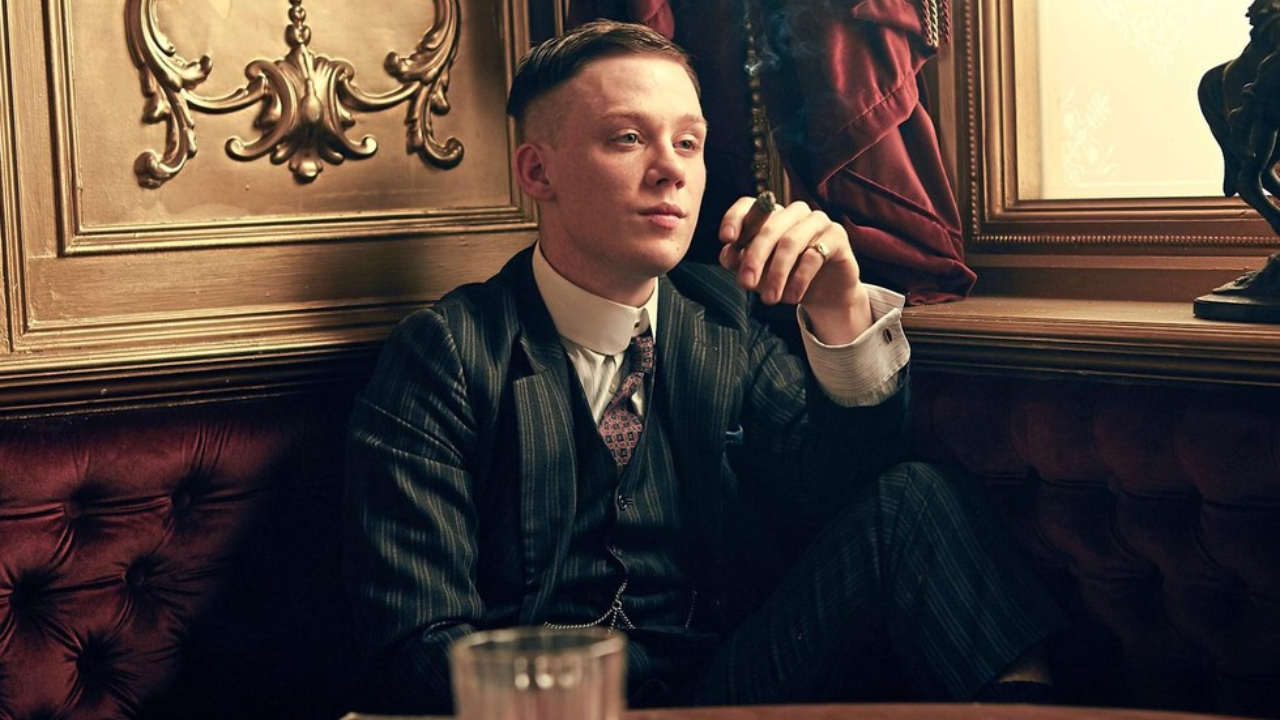 Ao lado de Alan Ritchson: astro de Peaky Blinders assume papel no novo ...