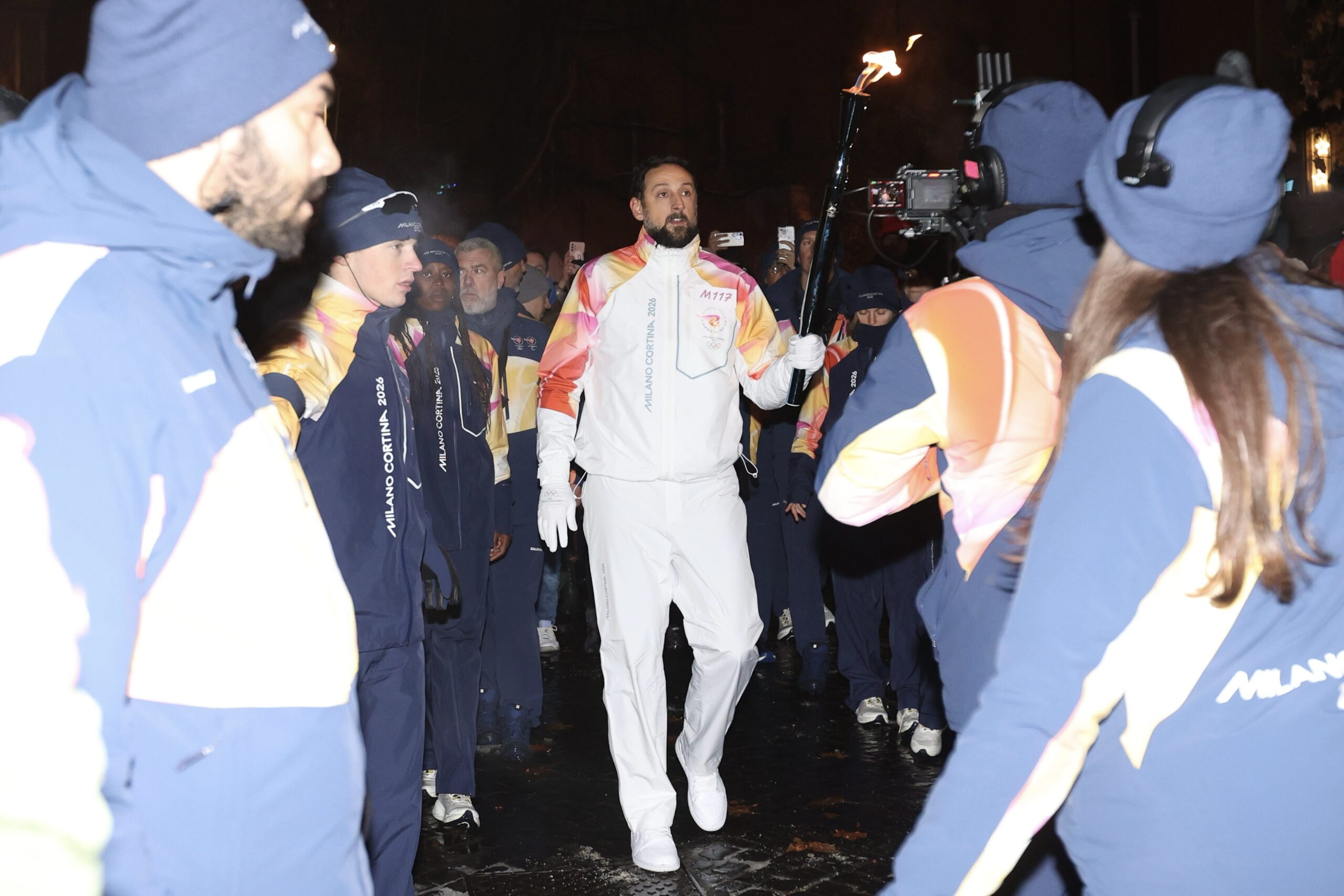 Milano Cortina 2026, polemica tedofori. Fauner: “Hanno preferito l’uomo ...