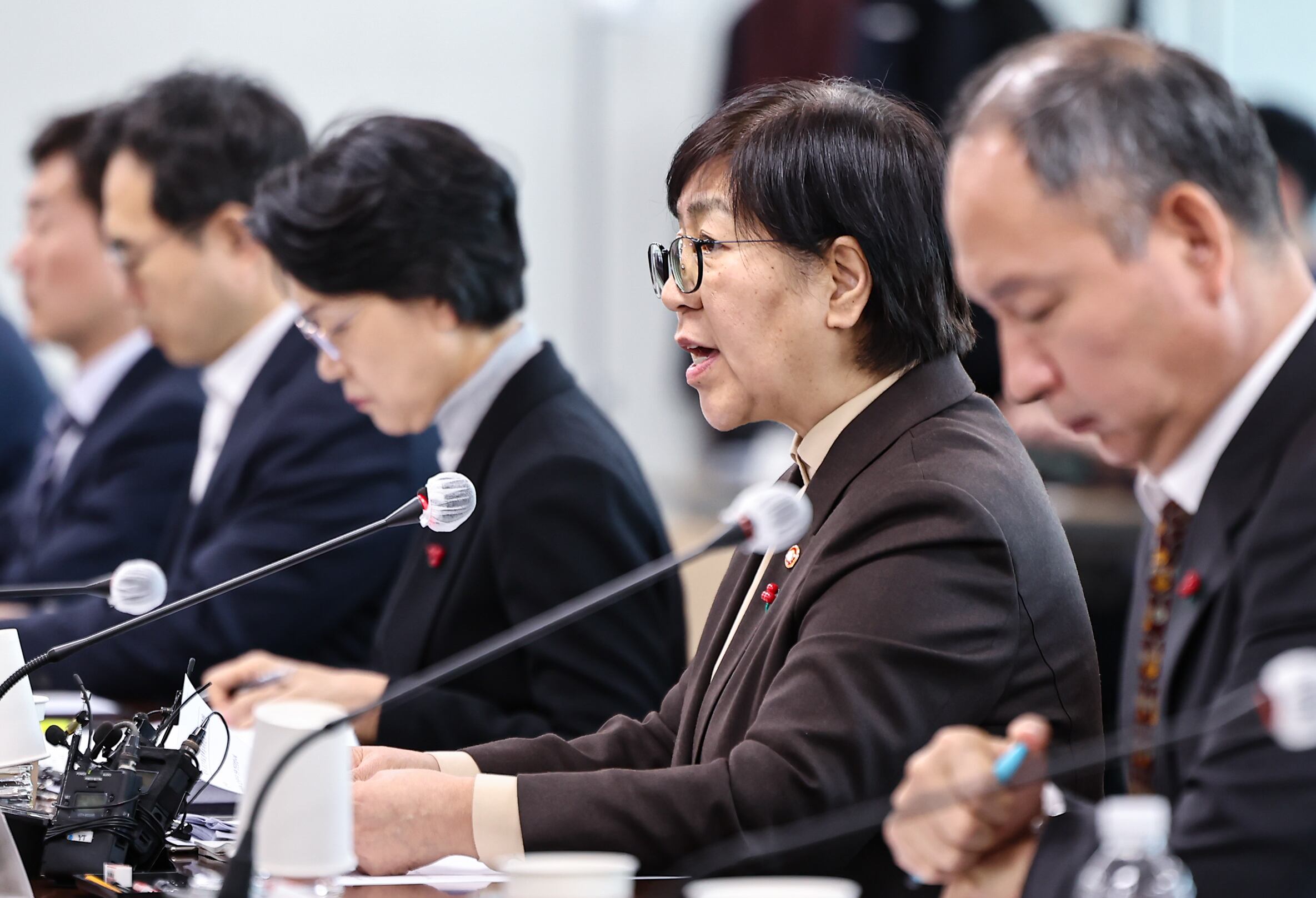 Government to allocate medical school increases to regional doctor system