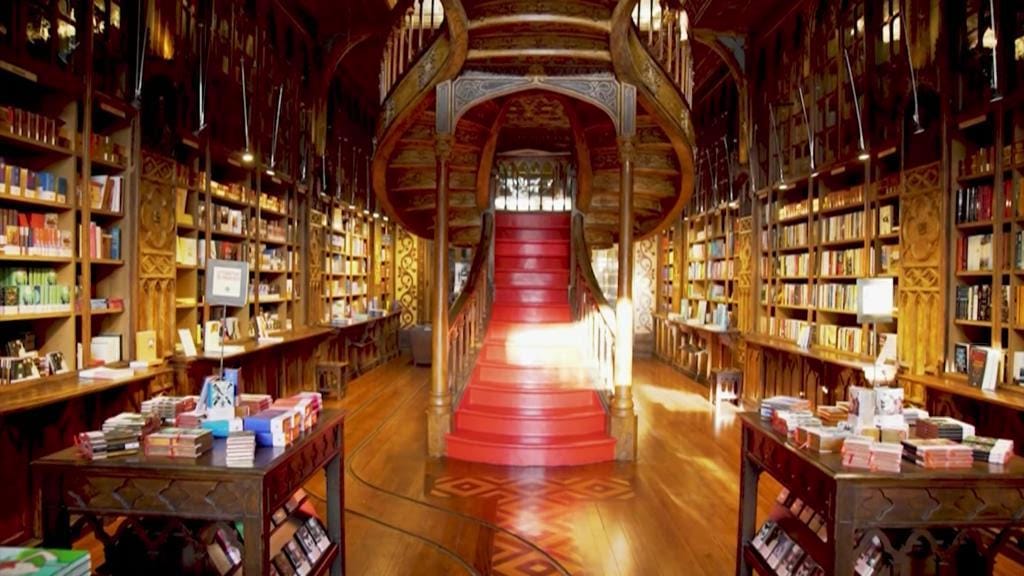 Esta tarde a entrada é livre numa das livrarias mais bonitas do mundo ...