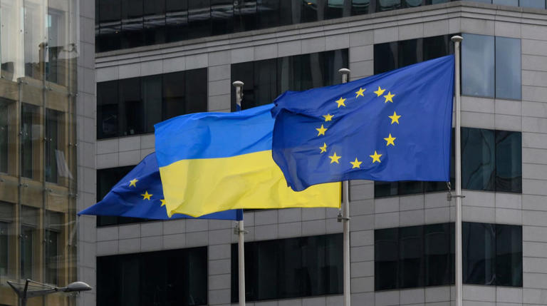 Politico: EU divided over Ukraine's right to buy US weapons using €90bn ...