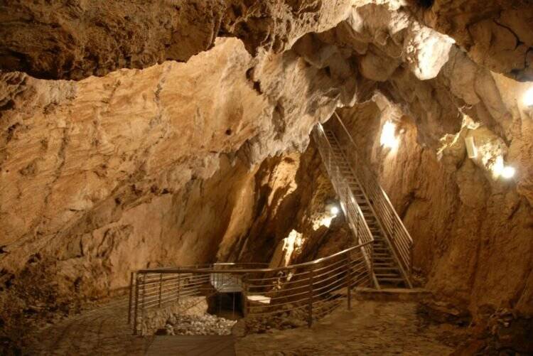 Fivizzano investe sulle Grotte di Equi: finanziati nuova rampa di accesso e bagno per disabili