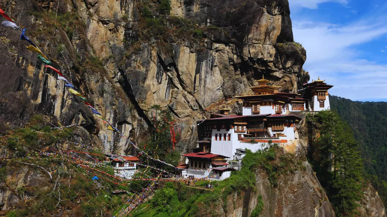5 legendary landmarks in Asia named after animals